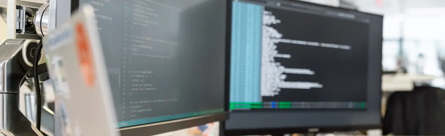 ¿Cómo se compara Java con otros lenguajes de programación? - S4PCADEMY